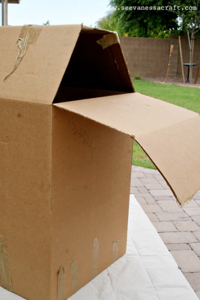 (diy tutorial) cardboard box barn - See Vanessa Craft
