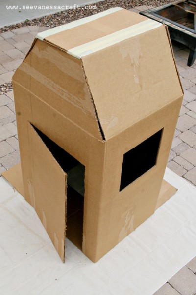 (diy tutorial) cardboard box barn - See Vanessa Craft