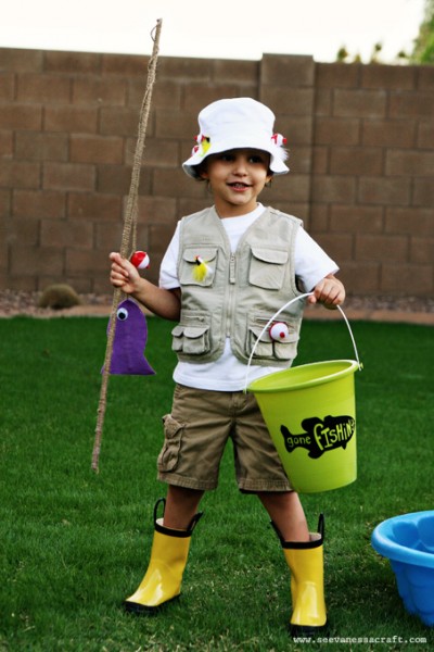 (halloween) diy fisherman and fish family costumes - See Vanessa Craft