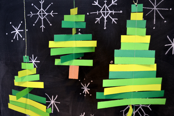 (20 crafty days of christmas) christmas tree mobiles - See Vanessa Craft