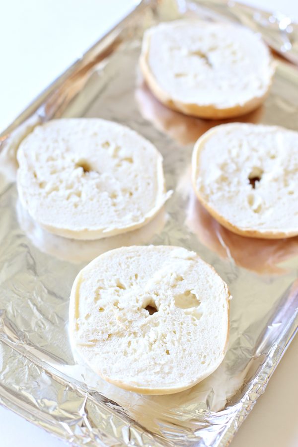 Halloween: Mummy Cheese Pizza Bagels - See Vanessa Craft
