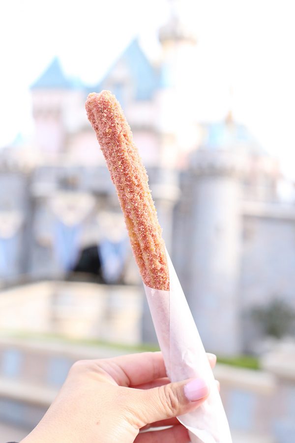 10 Must Eat Pixar Fest Disneyland Treats and Snacks
