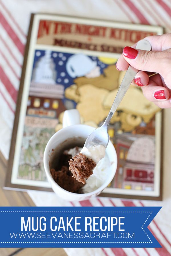 Easy Chocolate Mug Cake Mix Jar Gift Idea for Christmas with Printable Tags
